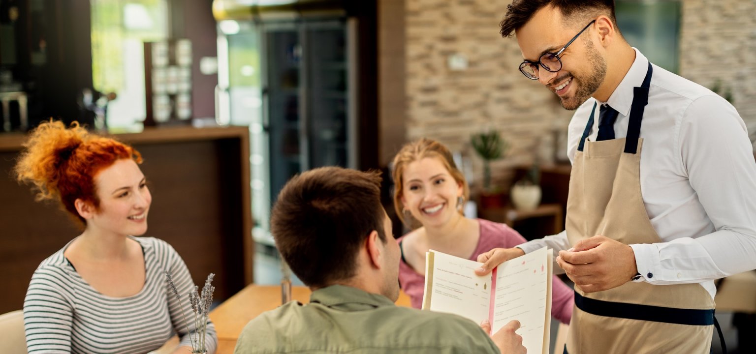 6 dicas para otimizar o atendimento ao cliente nos restaurantes - Linx